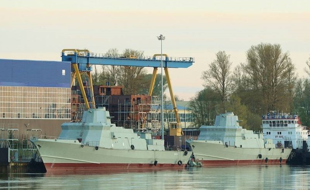 Două nave purtătoare de rachete construite pentru FRMN au fost ...